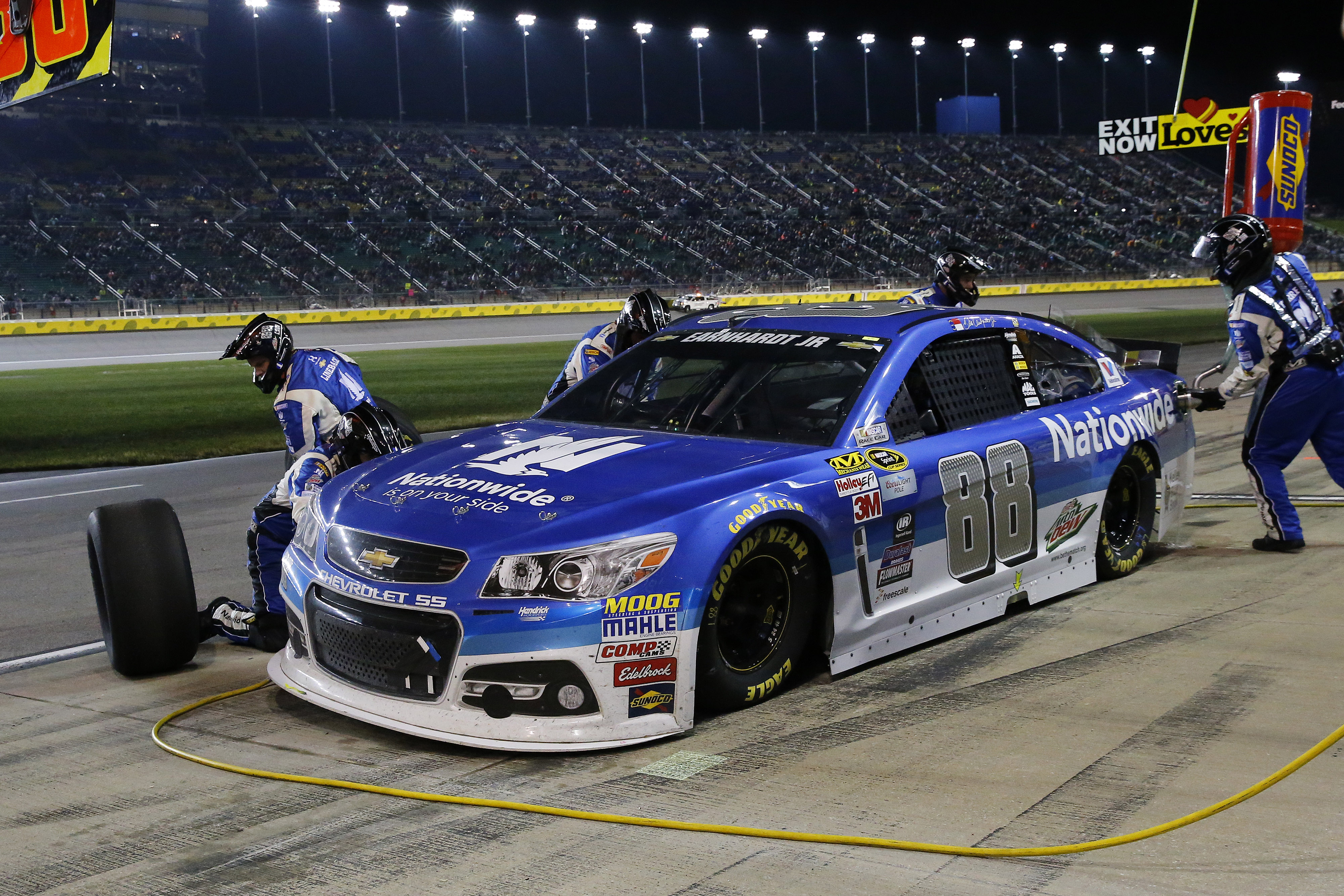 Shots of the race: Earnhardt at Kansas | Hendrick Motorsports