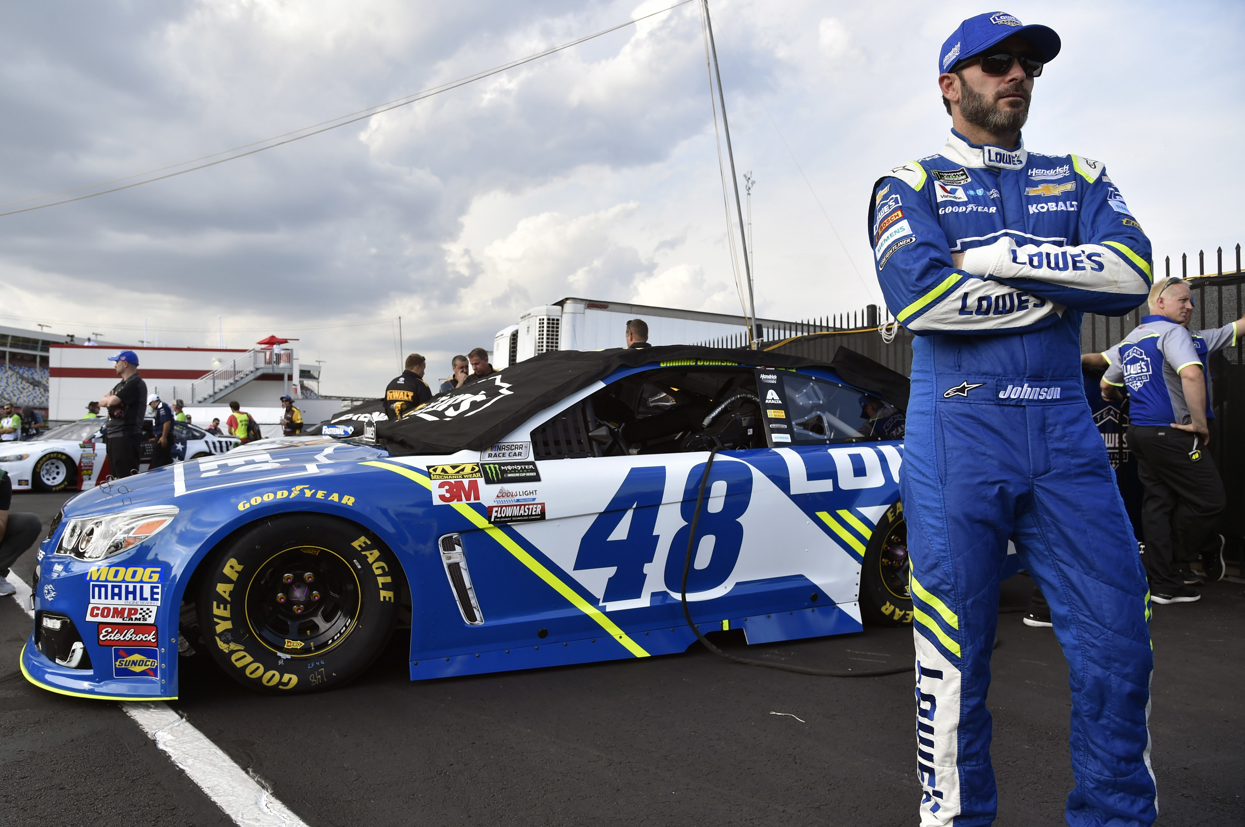 Shots of the Race: Johnson at All-Star Race | Hendrick Motorsports