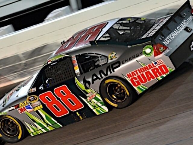 No. 88 team at Darlington | Hendrick Motorsports