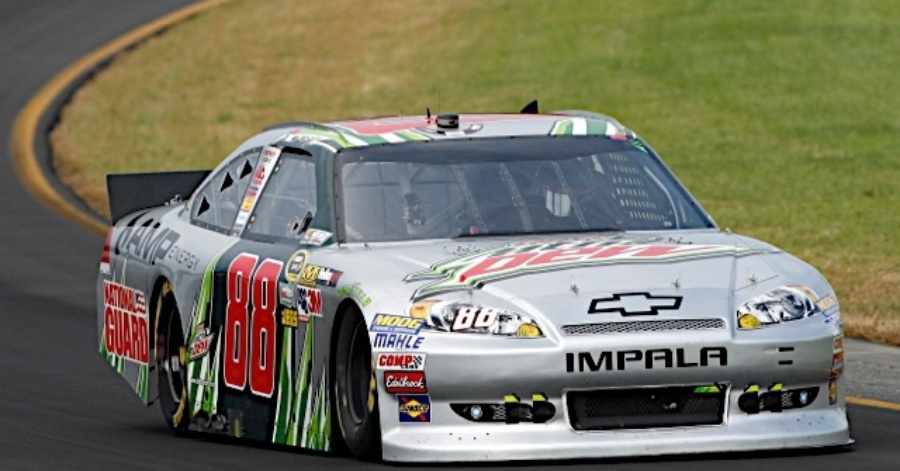 Earnhardt, Gordon sweep front row at Richmond | Hendrick Motorsports