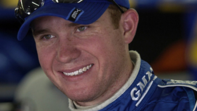 Vickers Finding Rhythm with GMAC Racing | Hendrick Motorsports