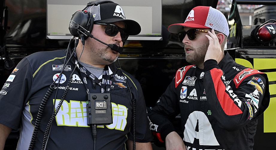 Byron looks to lock down Championship 4 spot at Martinsville | Hendrick ...