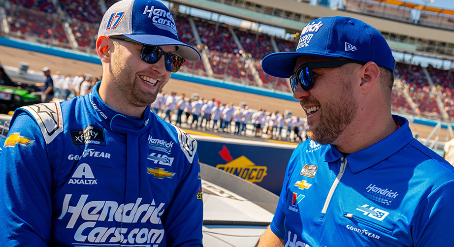 No. 17 Xfinity team returns with Byron at Darlington | Hendrick Motorsports