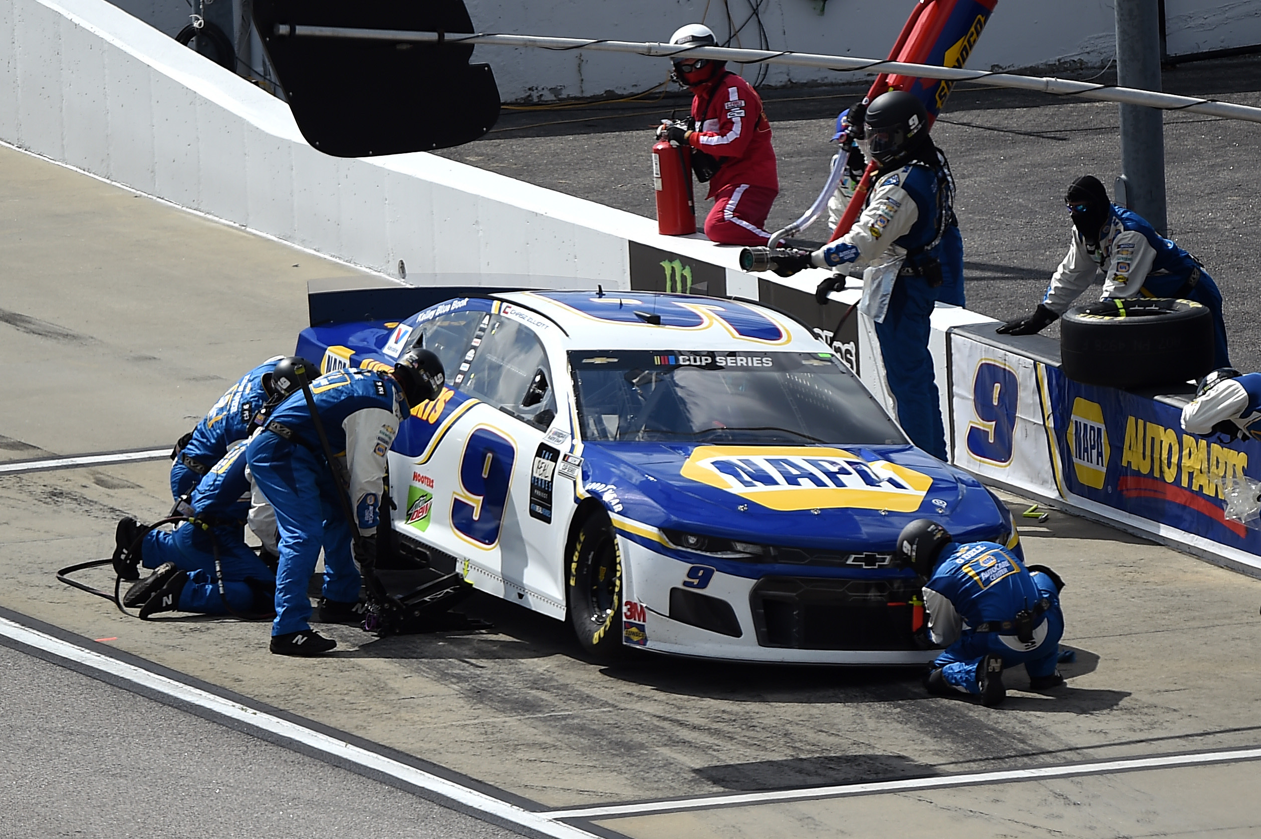 Behind the 9: Get to know tire carrier Jared Erspamer | Hendrick ...
