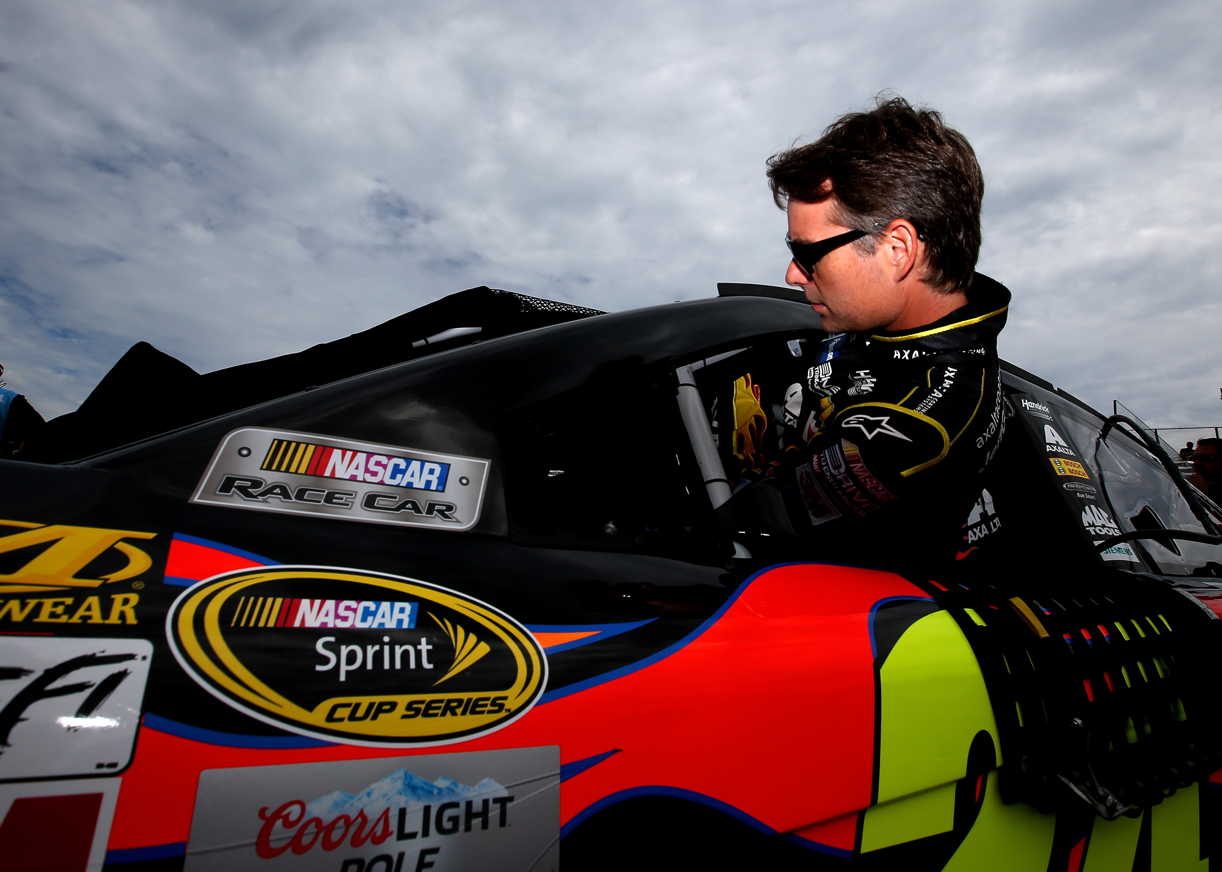 Gordon 'fighting and digging' as Chase nears | Hendrick Motorsports