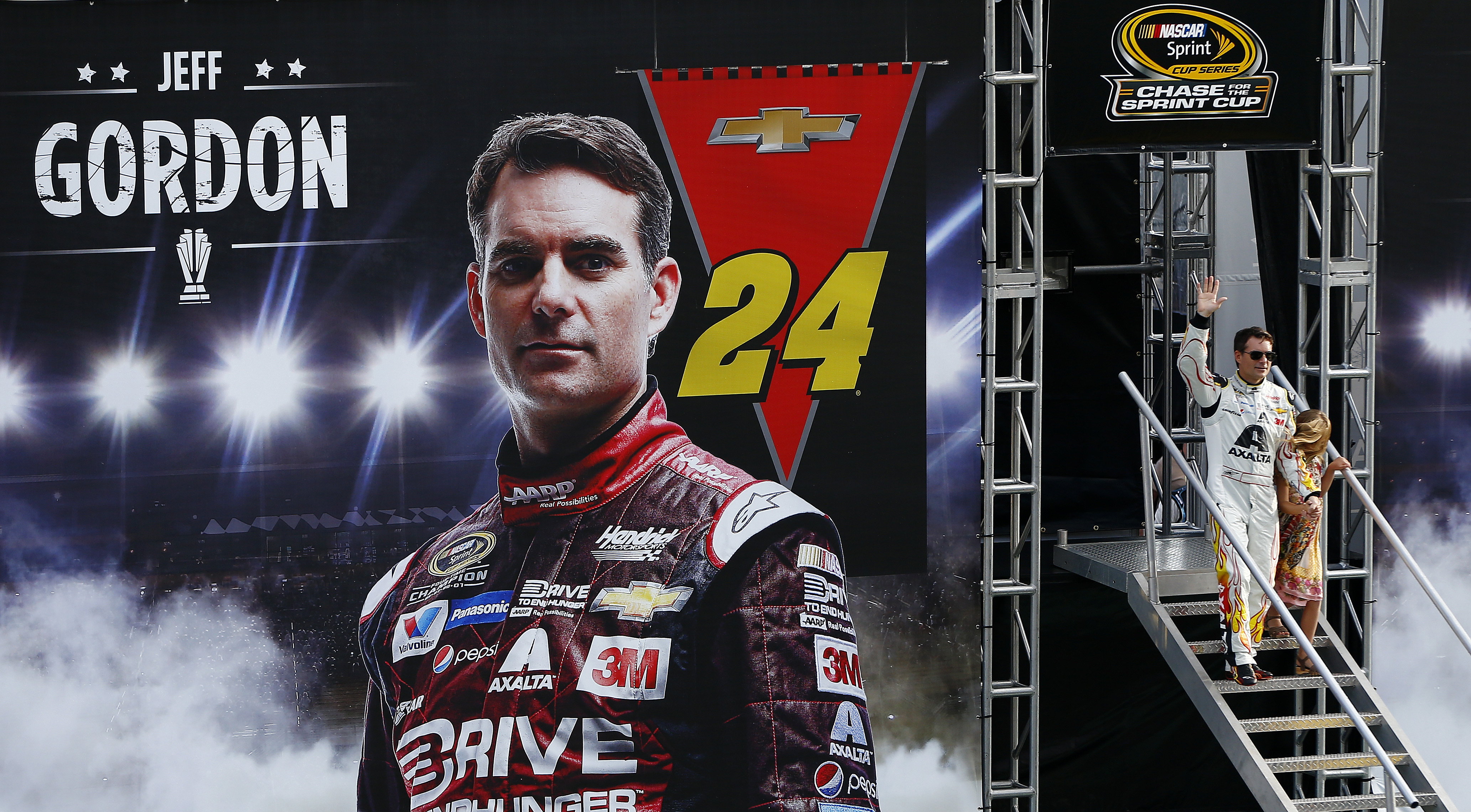 Gordon honored as first Chevrolet Lifetime Achievement Award recipient ...