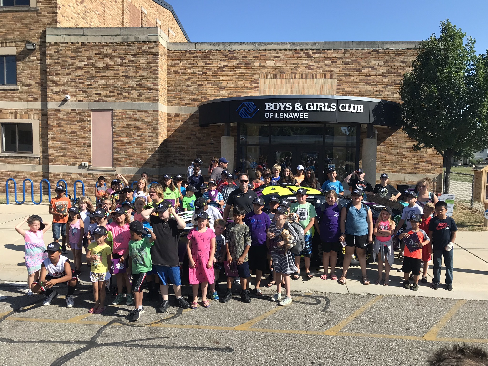 Johnson, No. 48 Ally team spend time with Boys & Girls Club | Hendrick ...