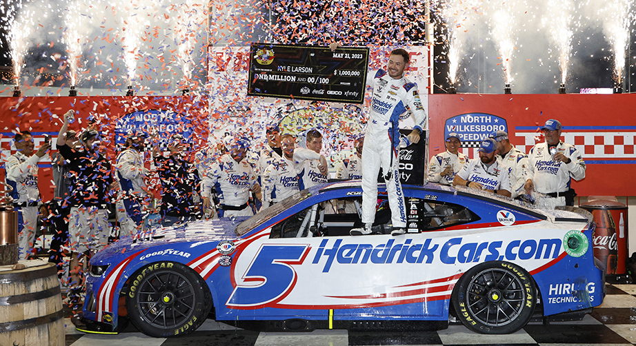 Larson's North Wilkesboro win takes home two NASCAR Fan Choice Awards ...