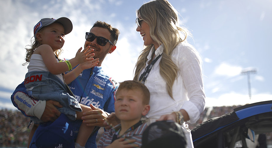 Larsons welcome third child on New Year's Eve | Hendrick Motorsports