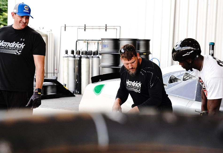 Take a look behind the scenes of the pit crew combine | Hendrick ...