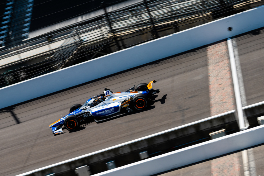 how does drafting work in nascar