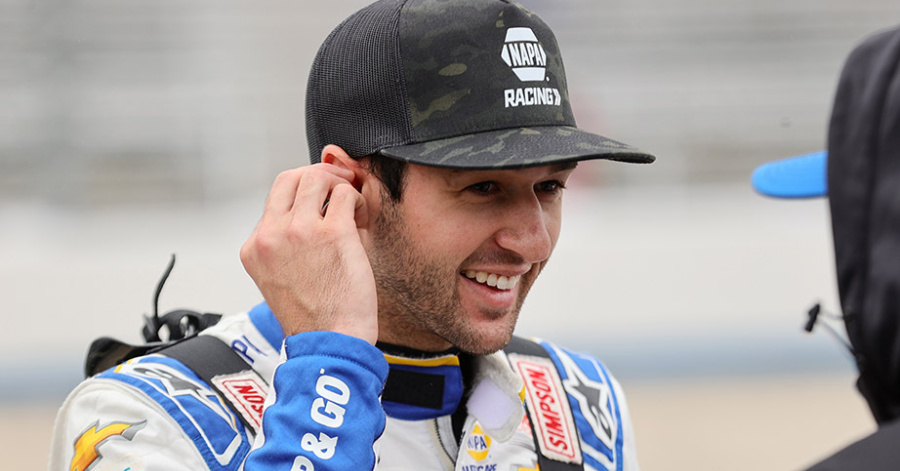 Elliott embraces challenge in stretch drive of regular season ...