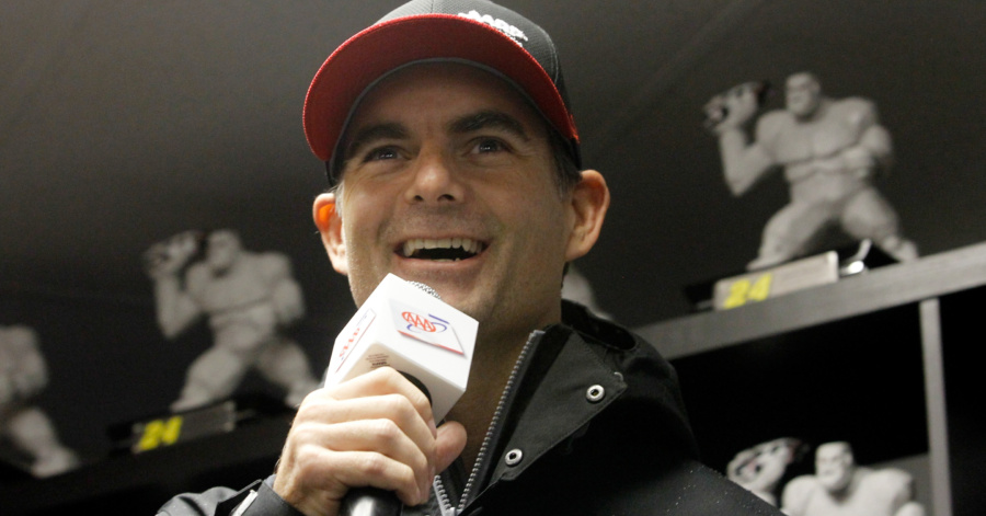 Dover honors Gordon with 'permanent spot' on Miles the Monster statue ...