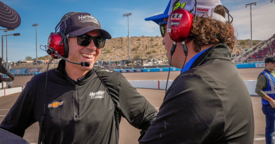 Racing roots: Engine tuner Dell follows in father's footsteps ...